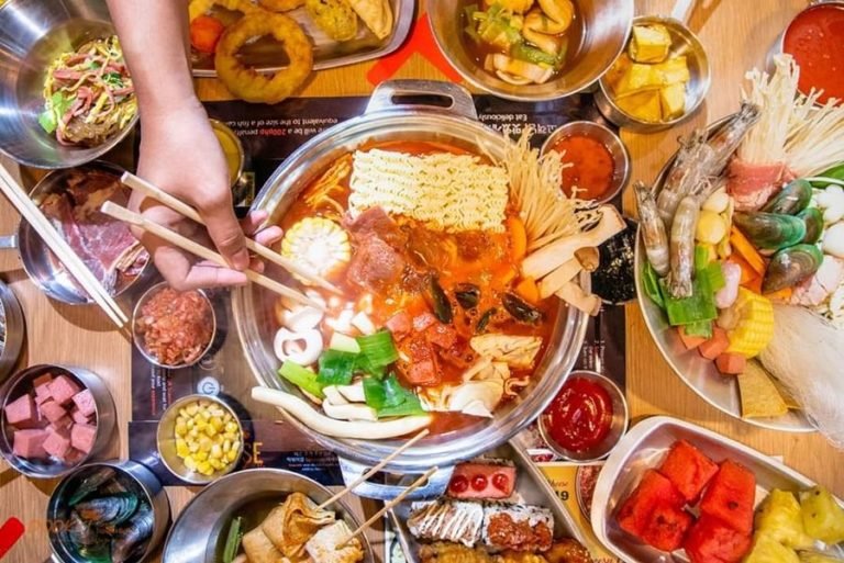 Go crazy for topokki at DOOKKI SM City Clark – The Voice Newsweekly