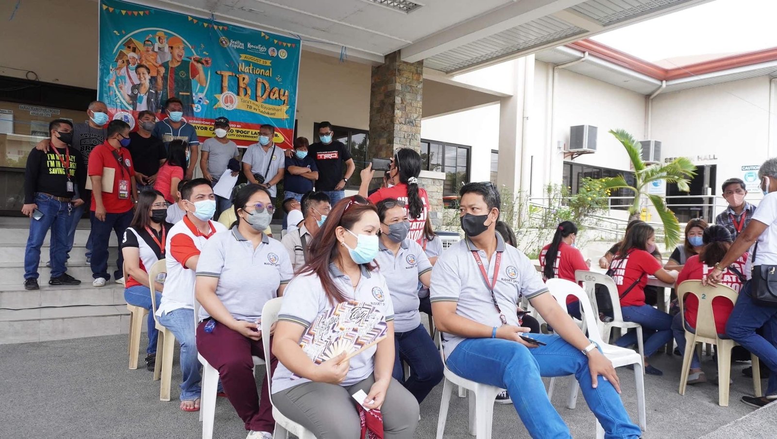 Angeles City Hall employees to undergo physical examination – The Voice ...