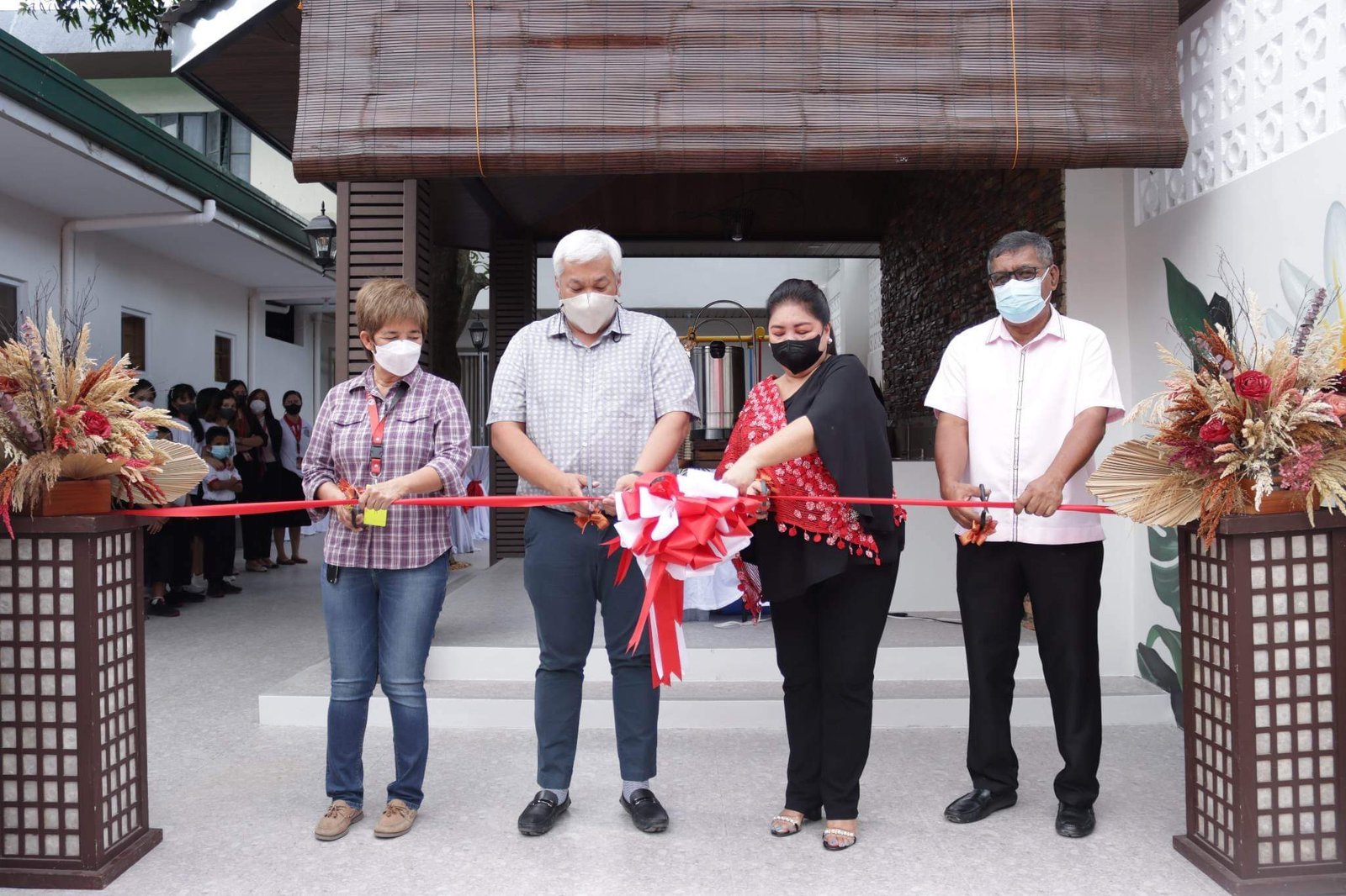 Mayor Pogi opens newly-renovated Home for the Girls – The Voice Newsweekly