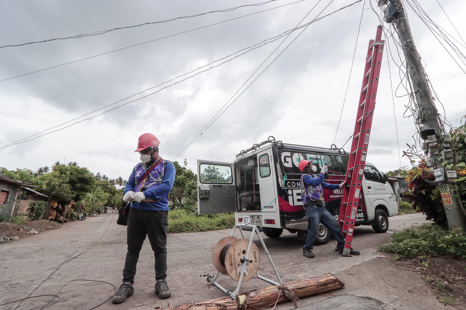 Converge hits 2M fiber port deployment target for 2022 – The Voice ...