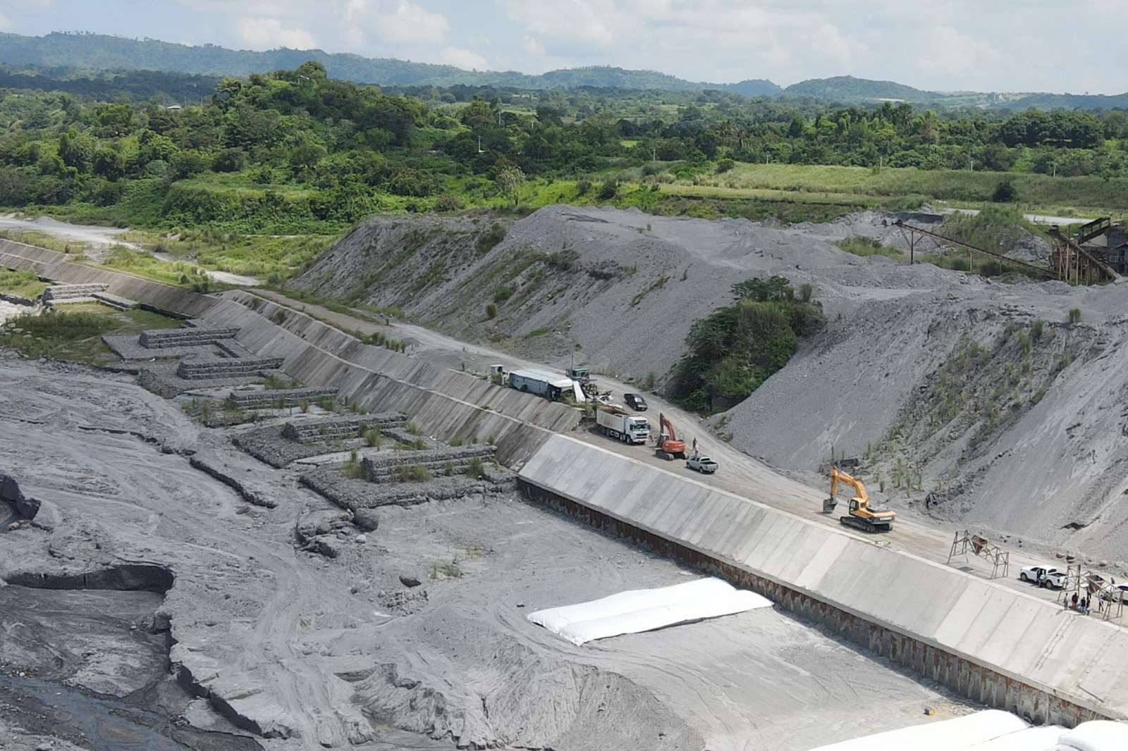 DPWH completes 4 slope protection structures in Pampanga – The Voice ...