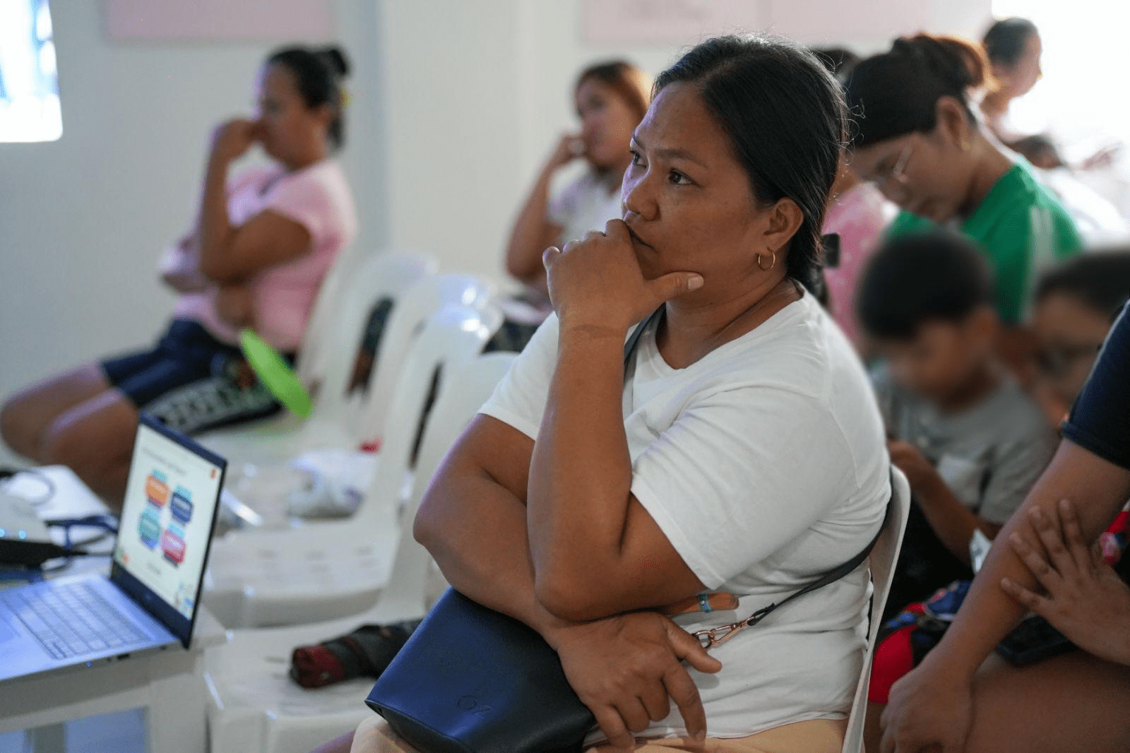 Converge epowers marginalized Moms and Kids with online safety – The Voice Newsweekly