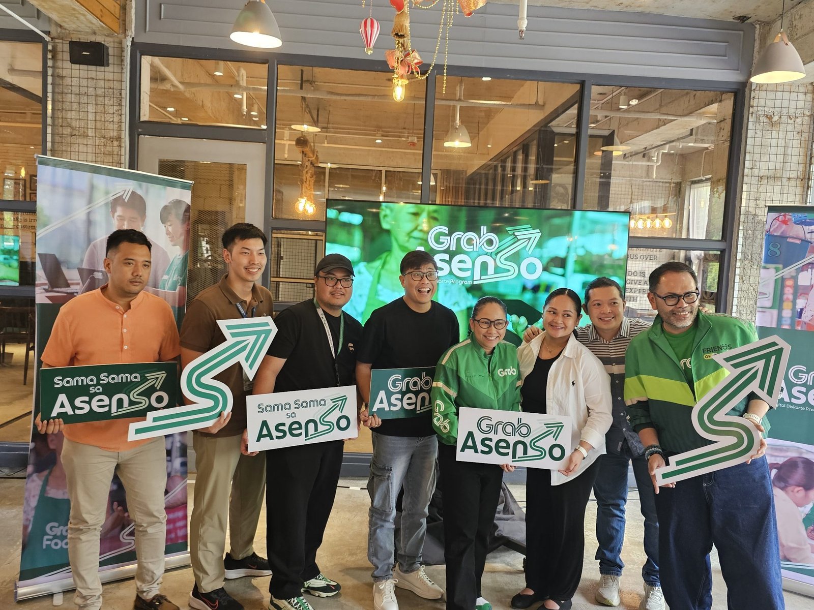 Grab Asenso takes off in Pampanga, empowering MSMEs with digital skills ...